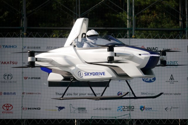 2020 Flying Cars AeroMobil Promises Flying Car By 2020